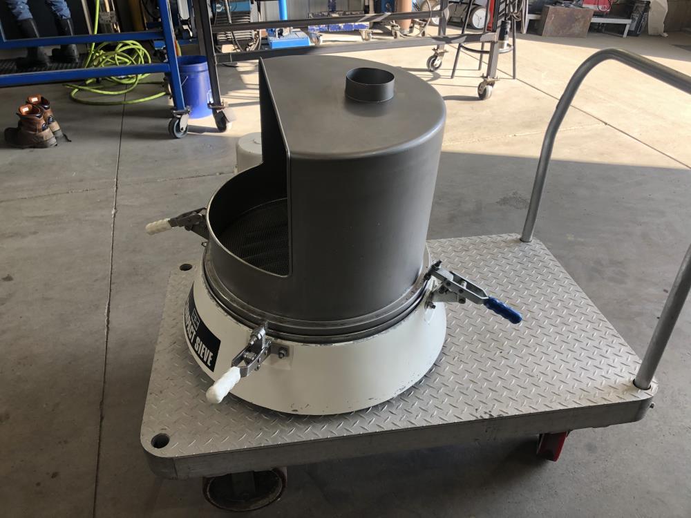 Used Russell Compact 600 Sieve with Dust Hood