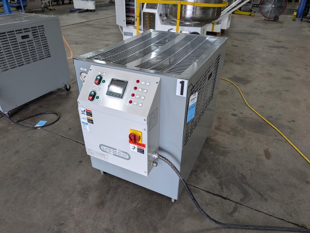 Mokon Iceman Portable 3 Ton Chiller, Model AC4A02-E3