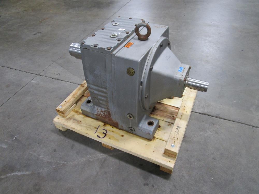 SEW-Eurodrive Gearbox, Type R167AD8
