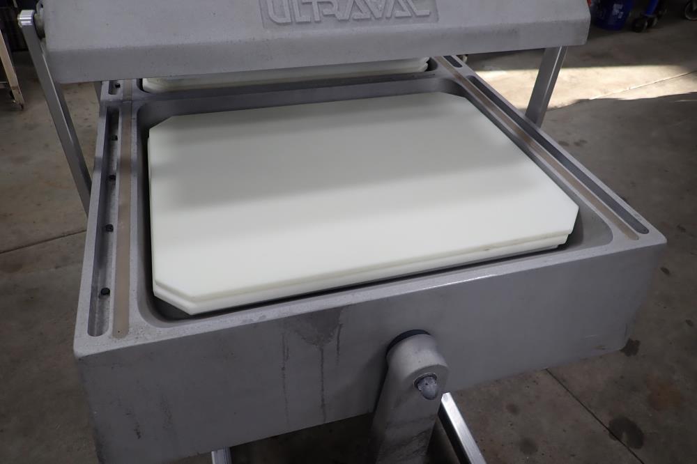 2008 Koch Ultravac UV2100 dual chamber vacuum sealer