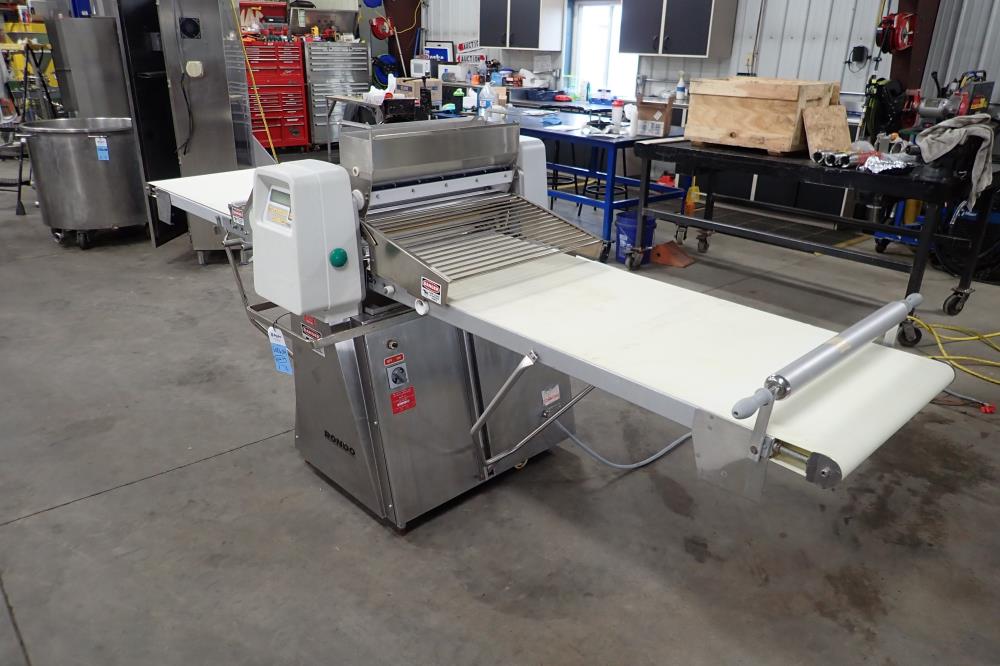 Rondo Seewer 24 in. Dough Sheeter, w/ flour duster and slitter