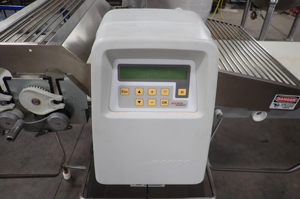 Rondo Seewer 24 in. Dough Sheeter, w/ flour duster and slitter