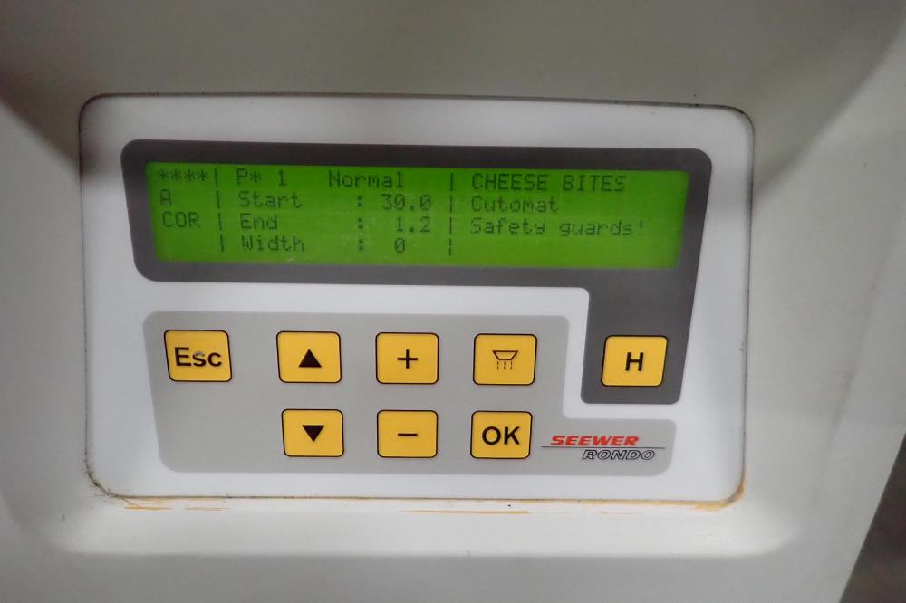 Rondo Seewer 24 in. Dough Sheeter, w/ flour duster and slitter