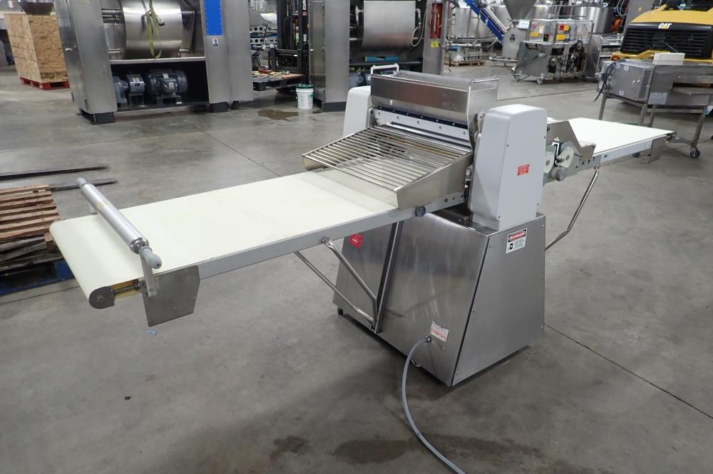 Rondo Seewer 24 in. Dough Sheeter, w/ flour duster and slitter