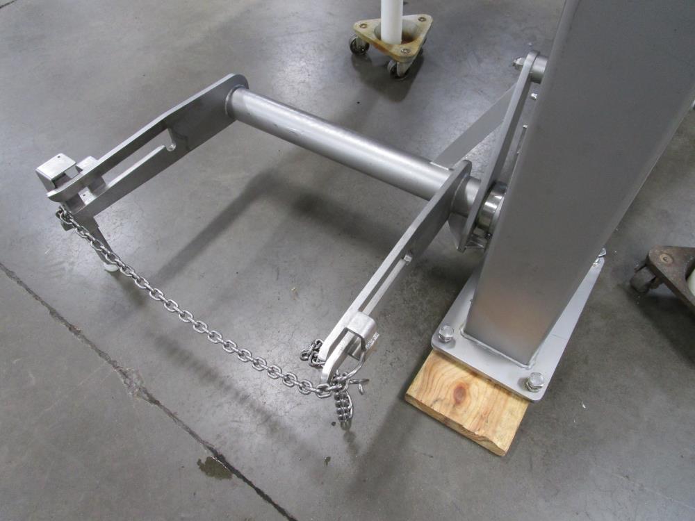 Risco Dual Paddle Blender with Bonner Column Lift