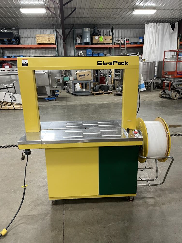 StraPack RQ-8 Strapping Machine