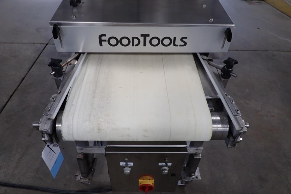 FoodTools Horizontal Layer Cake Slicer