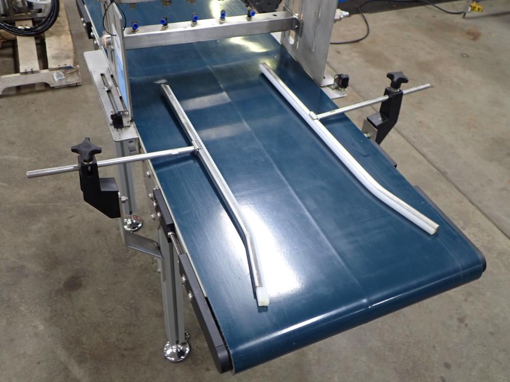 Belt Conveyor with Spray Bar