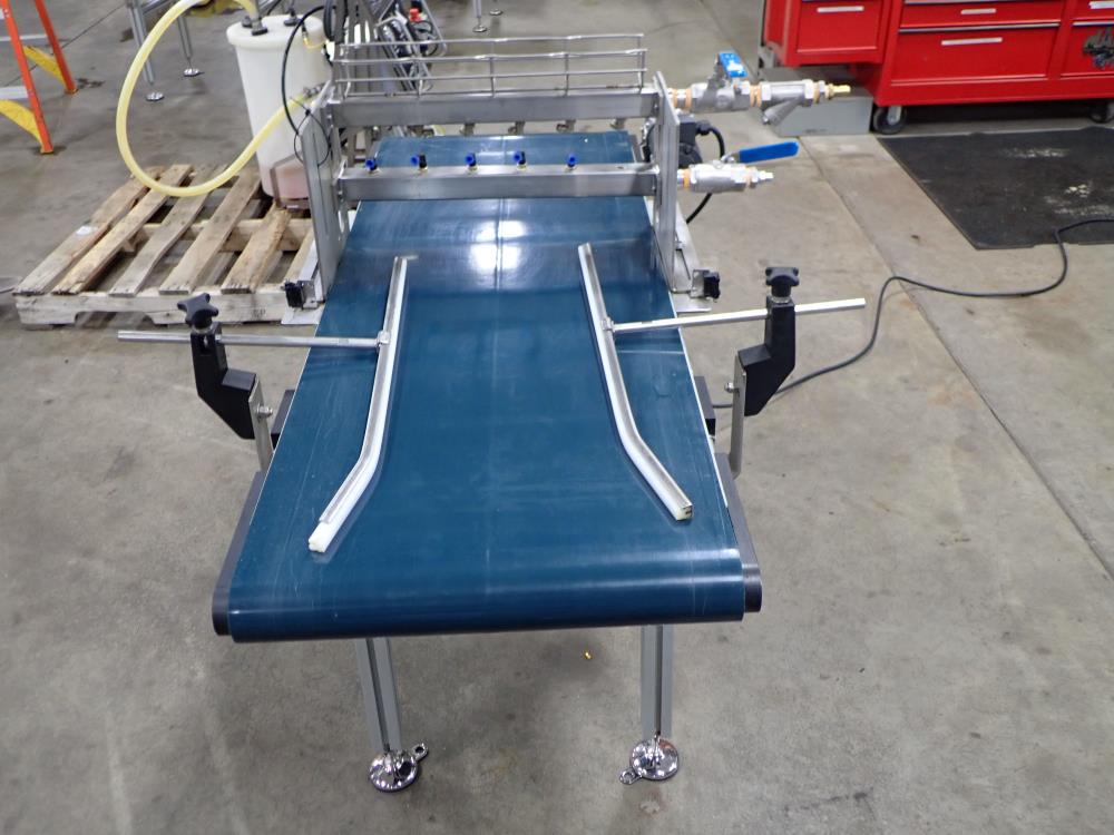 Belt Conveyor with Spray Bar