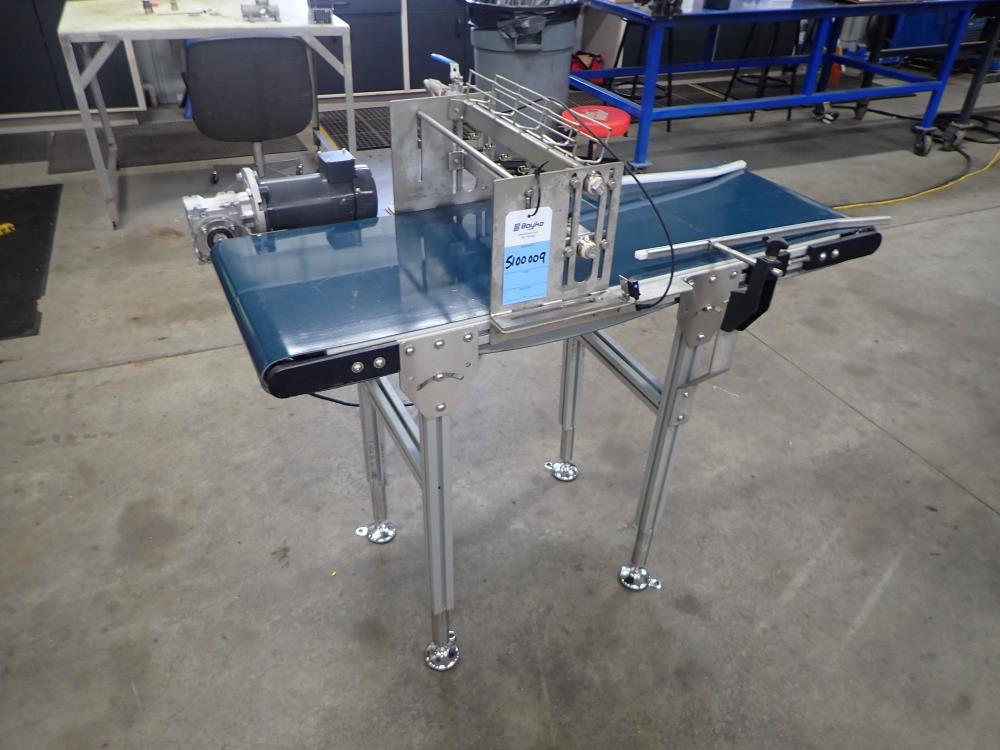 Belt Conveyor with Spray Bar