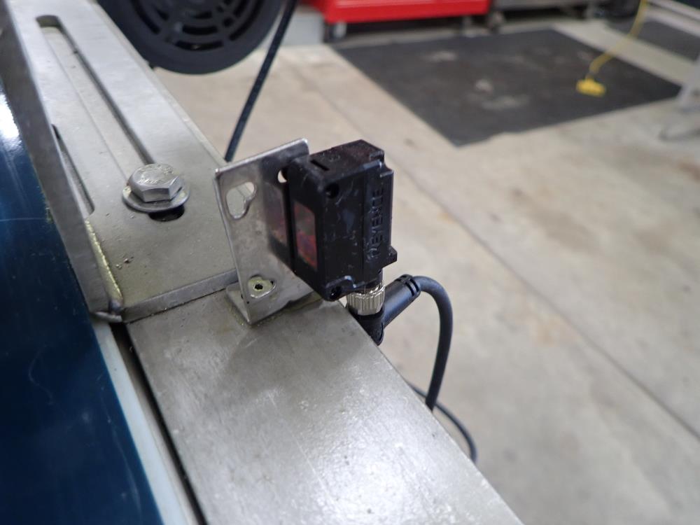 Belt Conveyor with Spray Bar