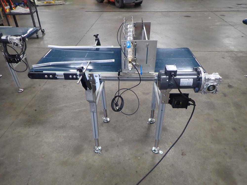 Belt Conveyor with Spray Bar