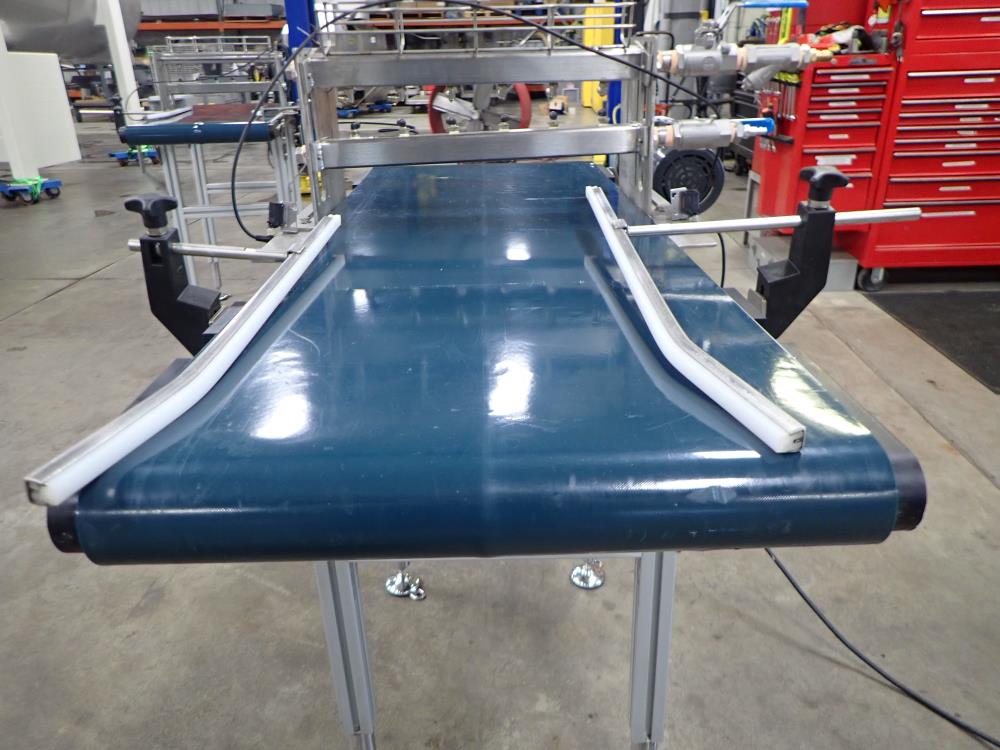 Belt Conveyor with Spray Bar