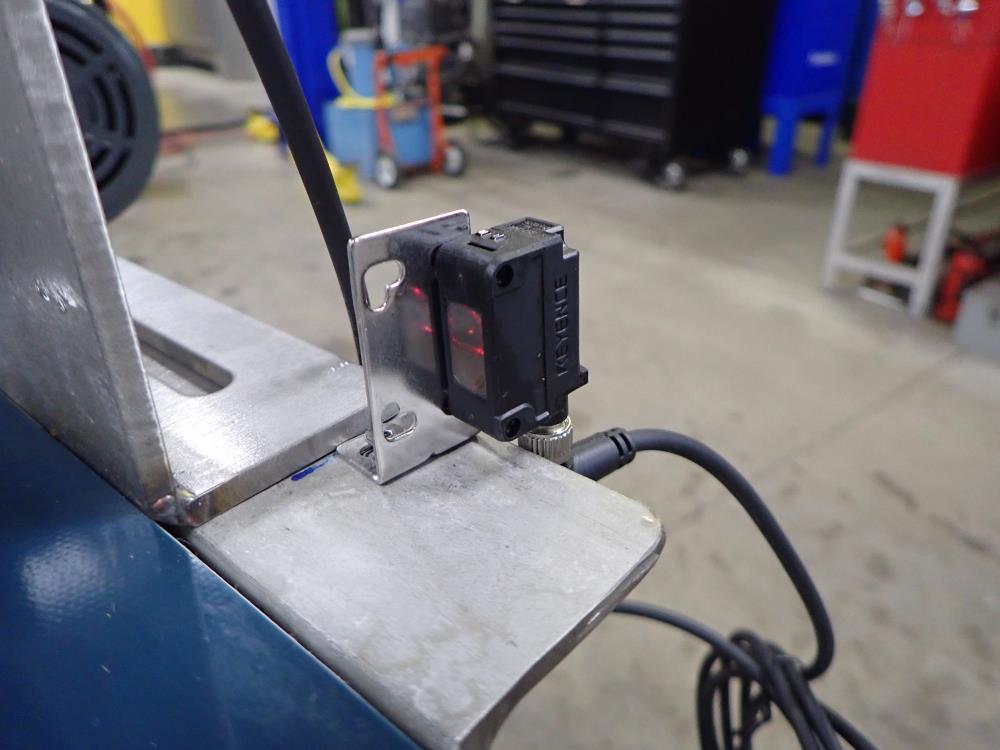 Belt Conveyor with Spray Bar