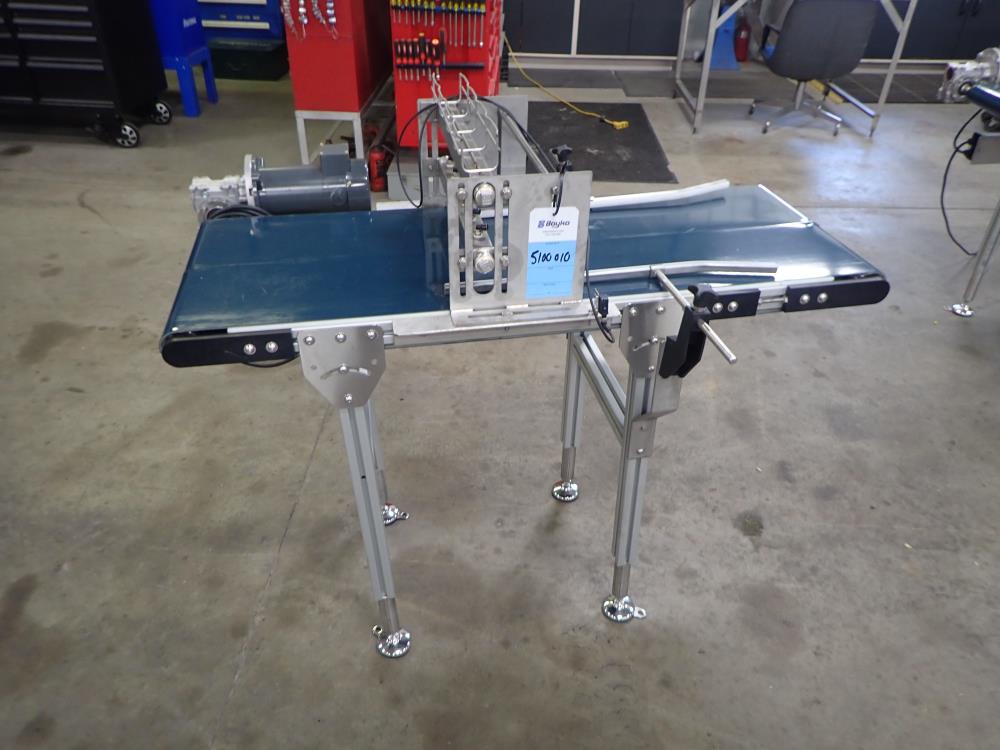 Belt Conveyor with Spray Bar