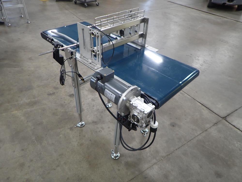 Belt Conveyor with Spray Bar