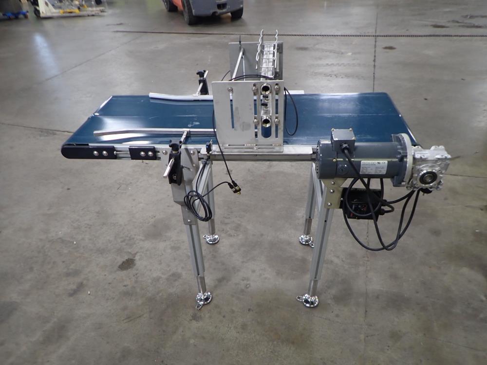Belt Conveyor with Spray Bar