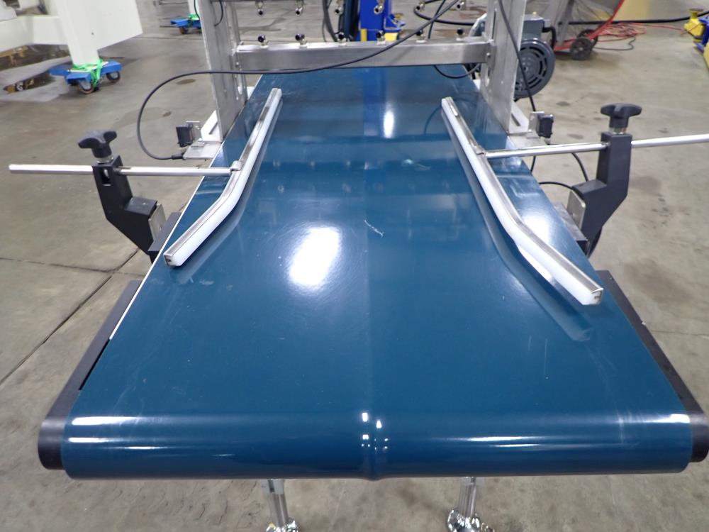 Belt Conveyor with Spray Bar