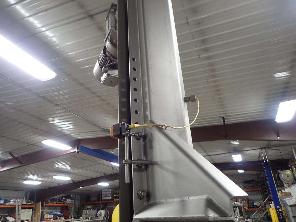 2009 Cozzini Portable Column Dumper