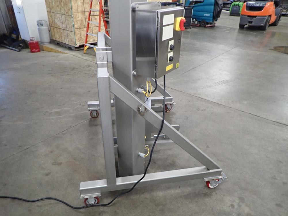 2009 Cozzini Portable Column Dumper