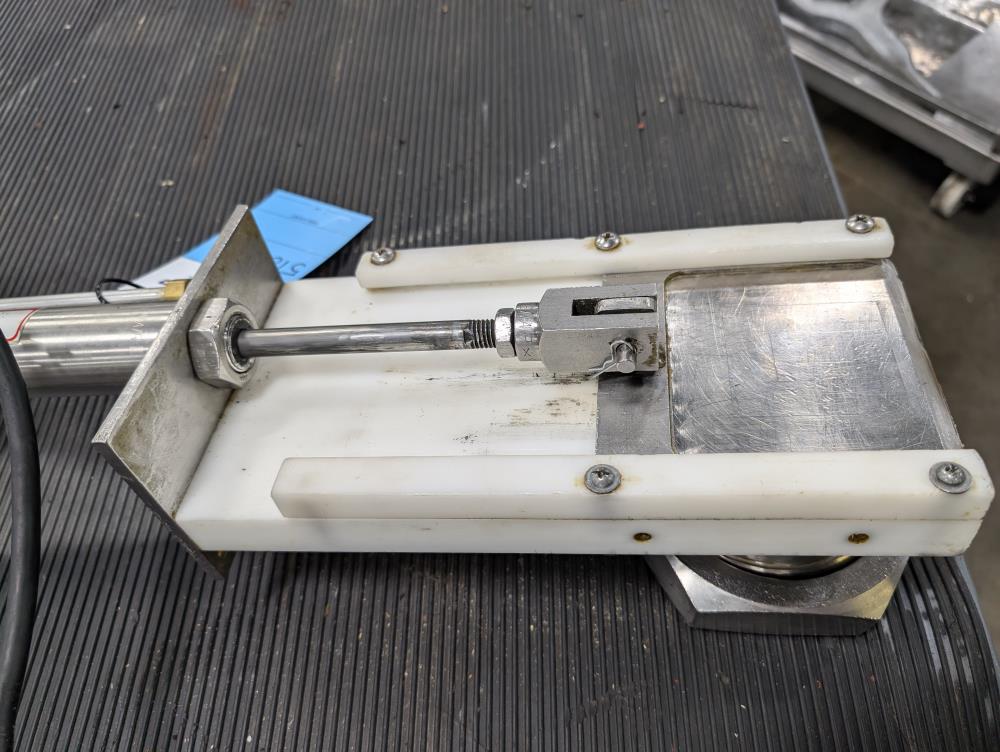 Reiser/Vemag 4 in. Pneumatic Guillotine