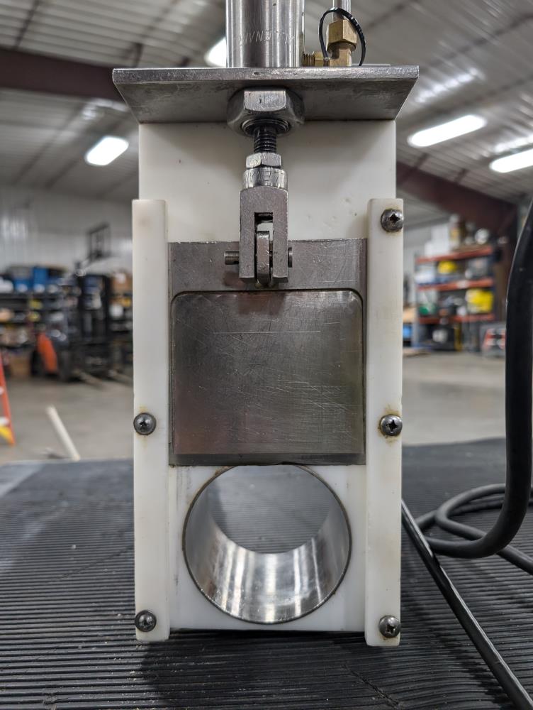 Reiser/Vemag 4 in. Pneumatic Guillotine