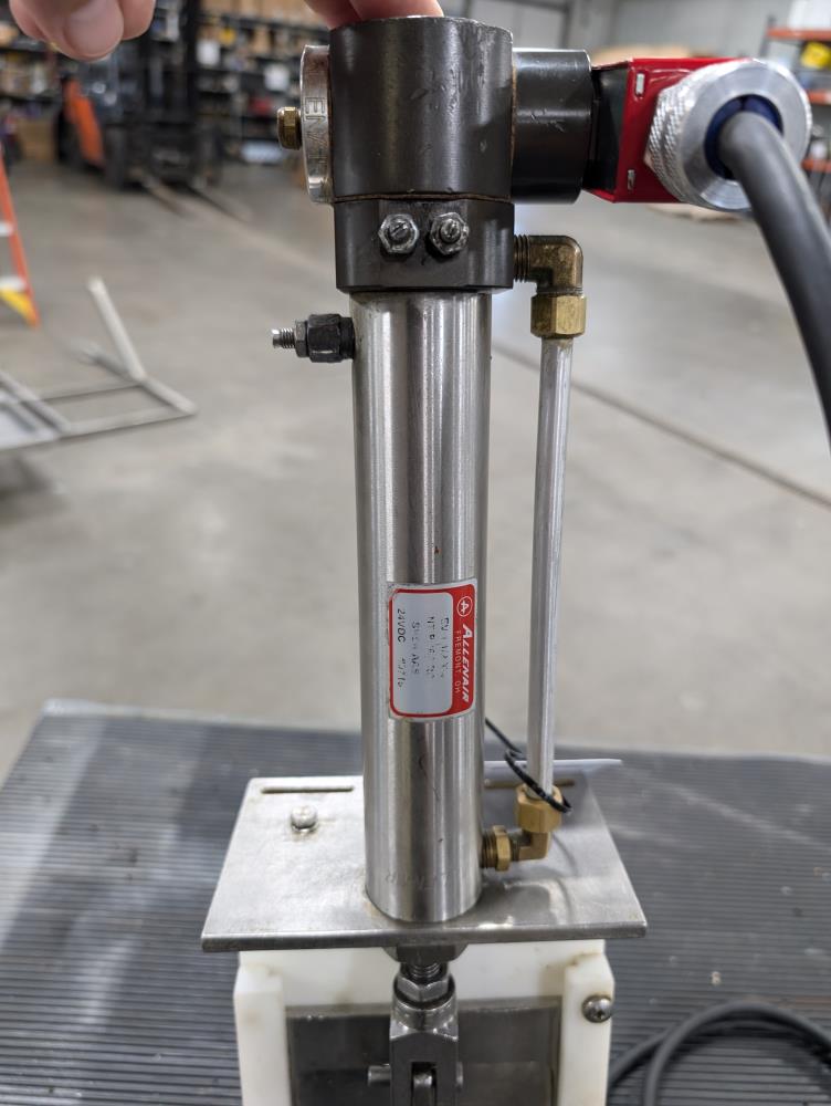 Reiser/Vemag 4 in. Pneumatic Guillotine