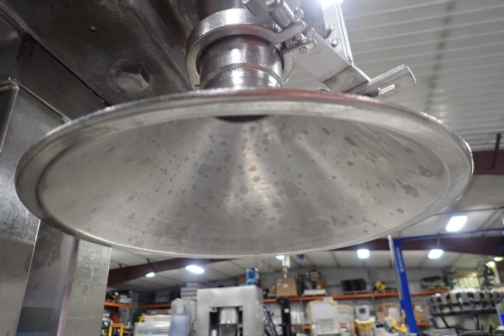 Colborne 6-Plate Cream Depositor