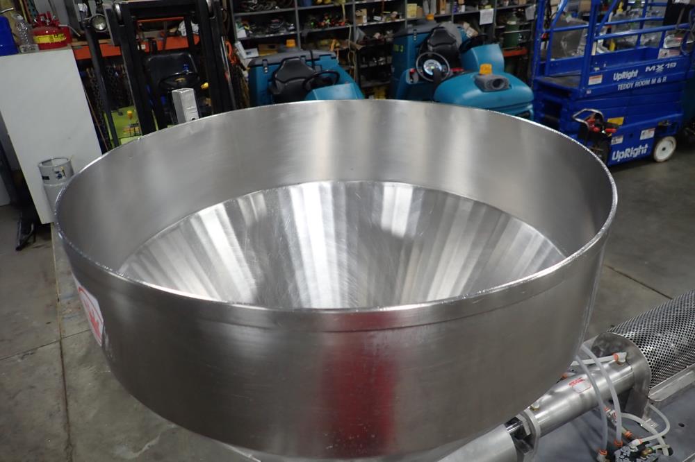 Colborne 6-Plate Cream Depositor