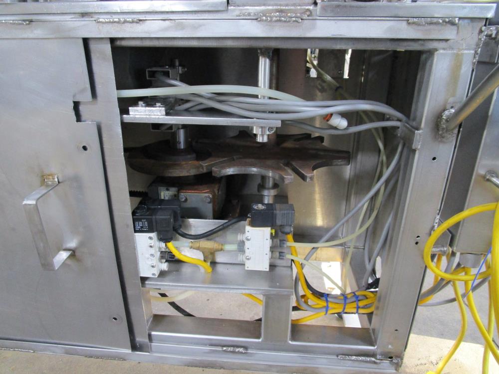 Colborne 6-Plate Cream Depositor