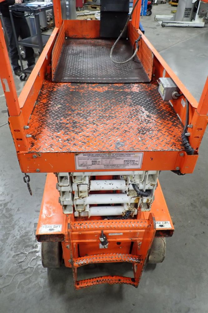 Snorkel S1930 Scissor Lift