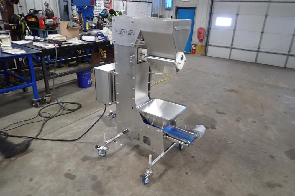 2017 Quantum Granular Applicator