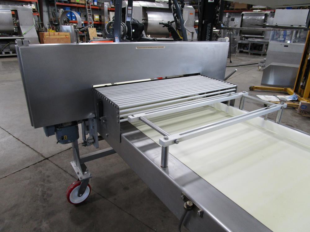 Rademaker Horizontal Layer Cake Slicer