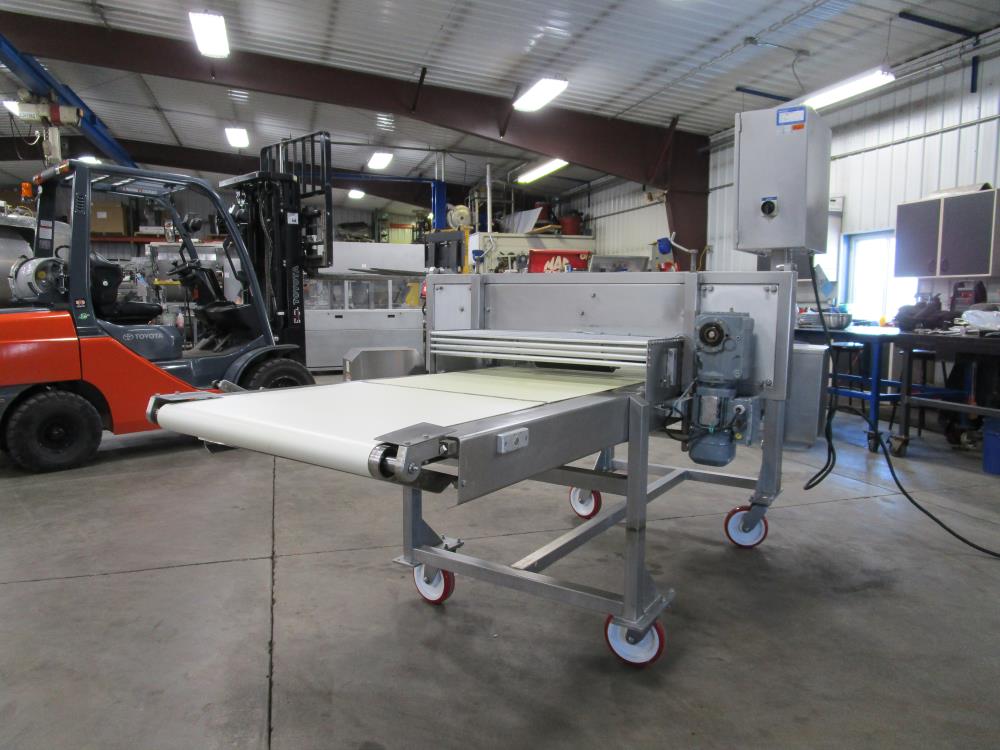 Rademaker Horizontal Layer Cake Slicer