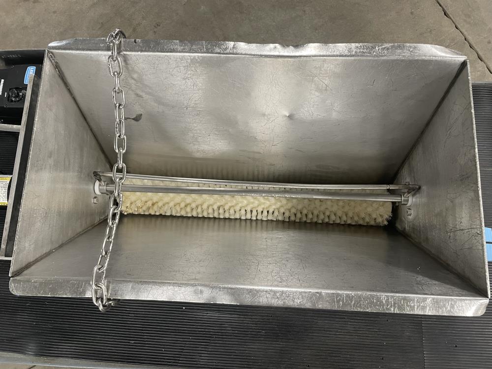 Colborne 24 in. Flour Duster