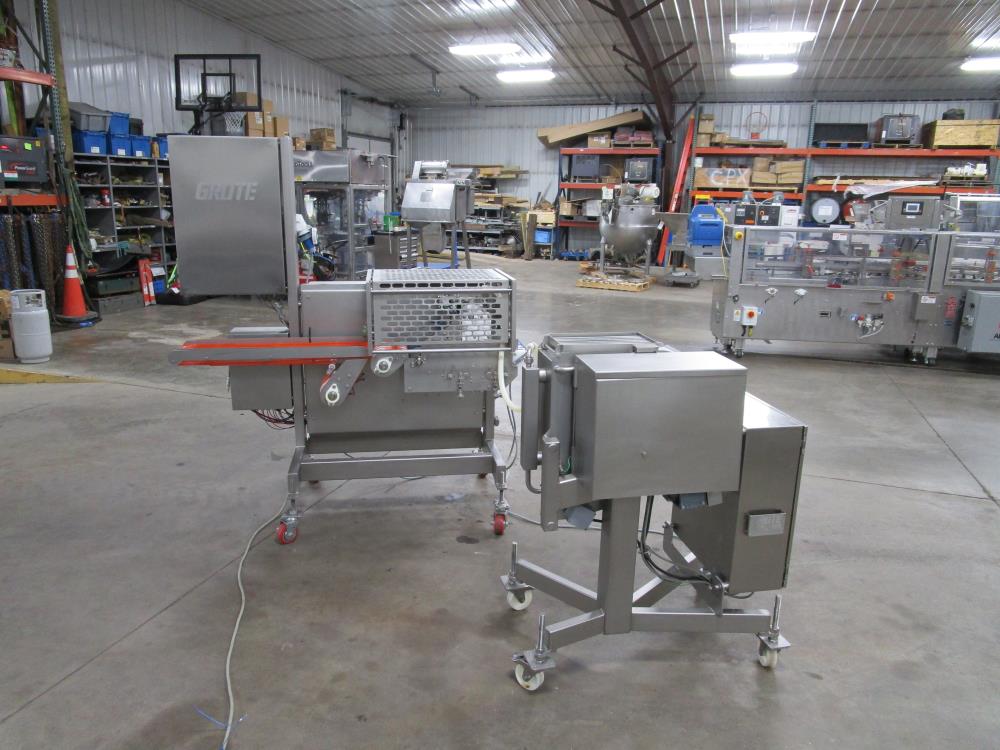 2014 Grote Bread Collator with Butter Applicator and Conditioner
