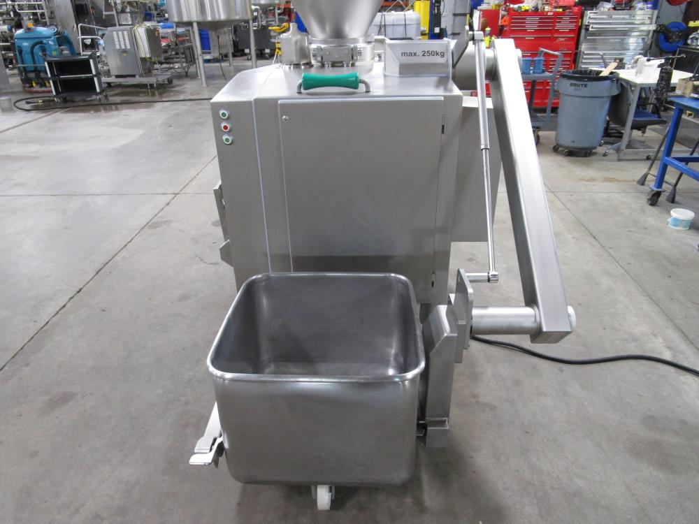 Reiser Vemag Robot HP-12E Vacuum Filler with Dough Cutoff