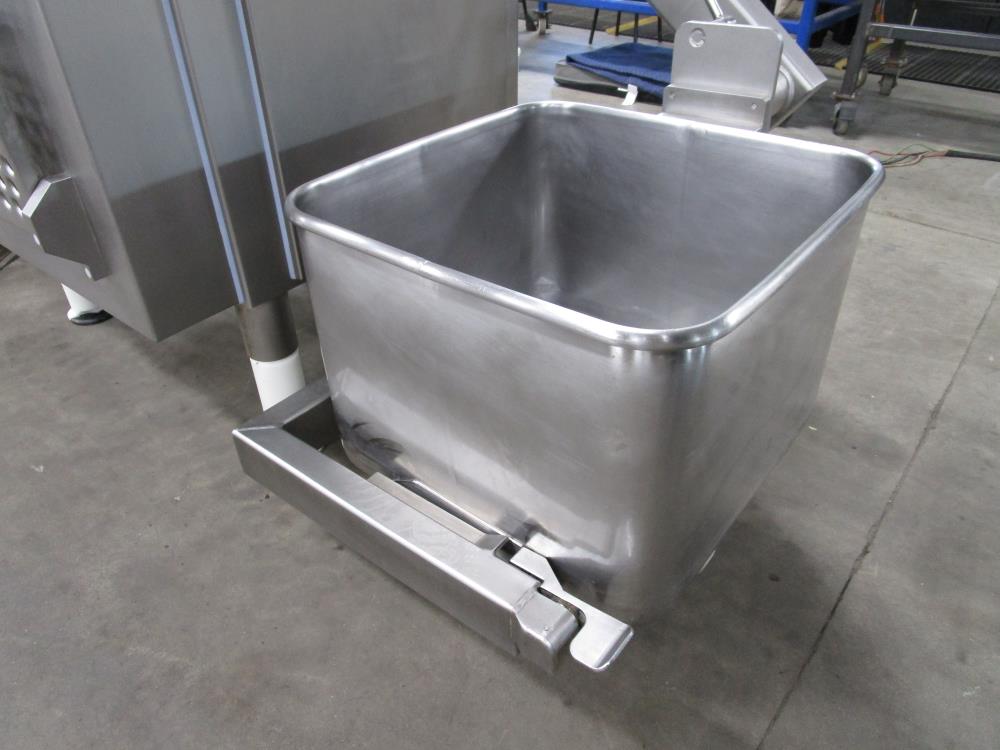 Reiser Vemag Robot HP-12E Vacuum Filler with Dough Cutoff