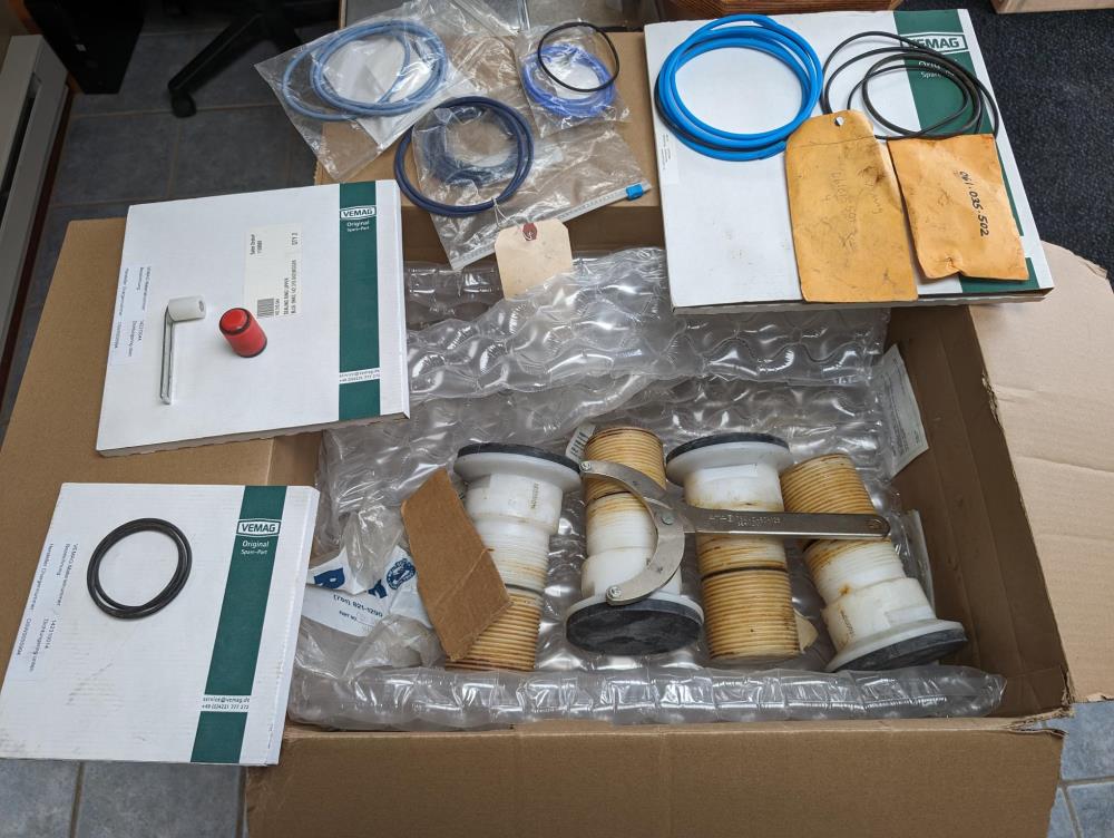 Reiser Vemag Robot HP-12E Vacuum Filler with Dough Cutoff