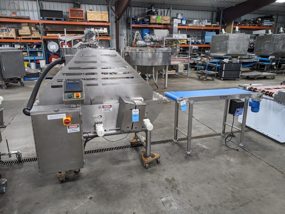 Complete Pizza Sauce Depositing and Topping Line