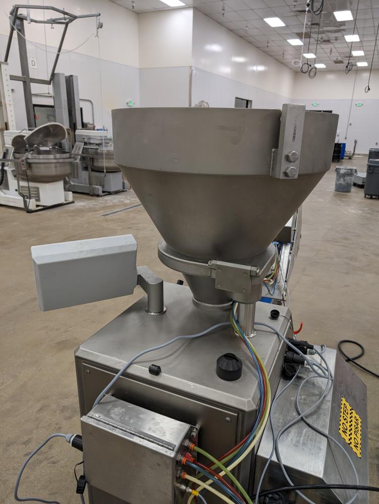 2017 Vemag Robot 500 with wirecut and conveyor