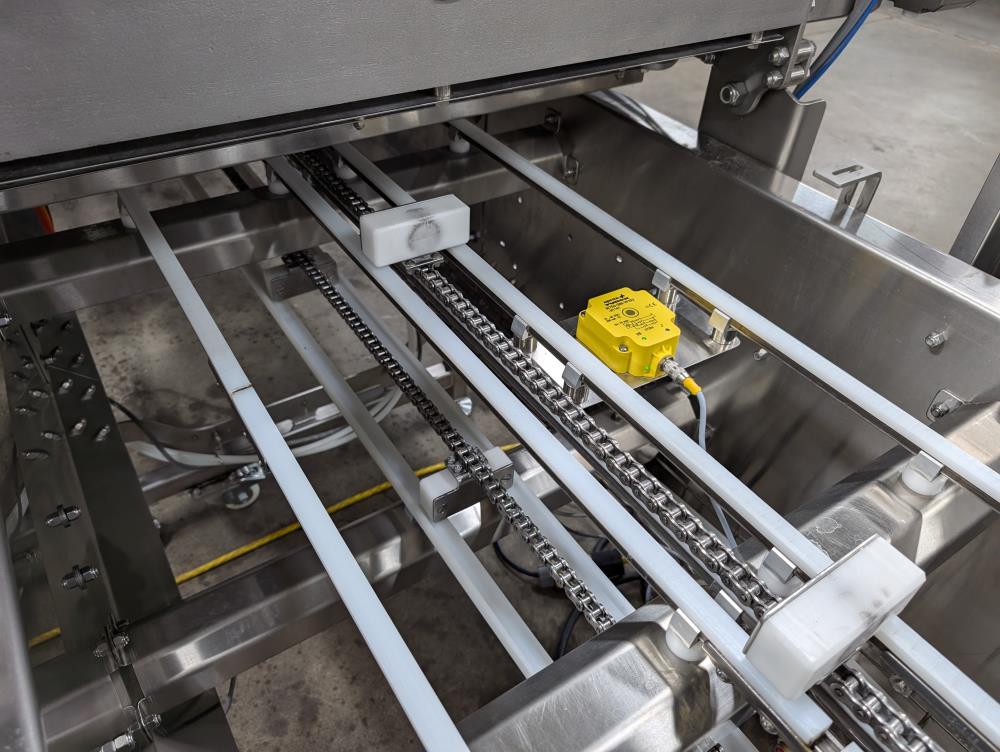 2018 Hinds Bock 5-Spot Depositing System