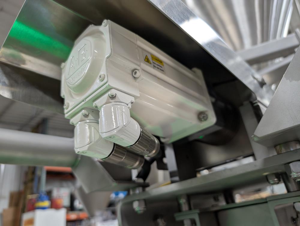 2017 Hinds-Bock SP-02S Single Servo Pump Filler System & Transfer Pump